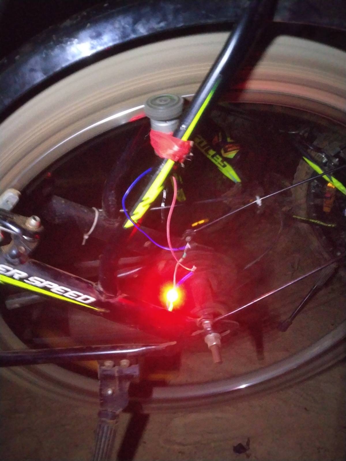 Dynamo-LED based cycle safety light – C3STREAM Land Designs